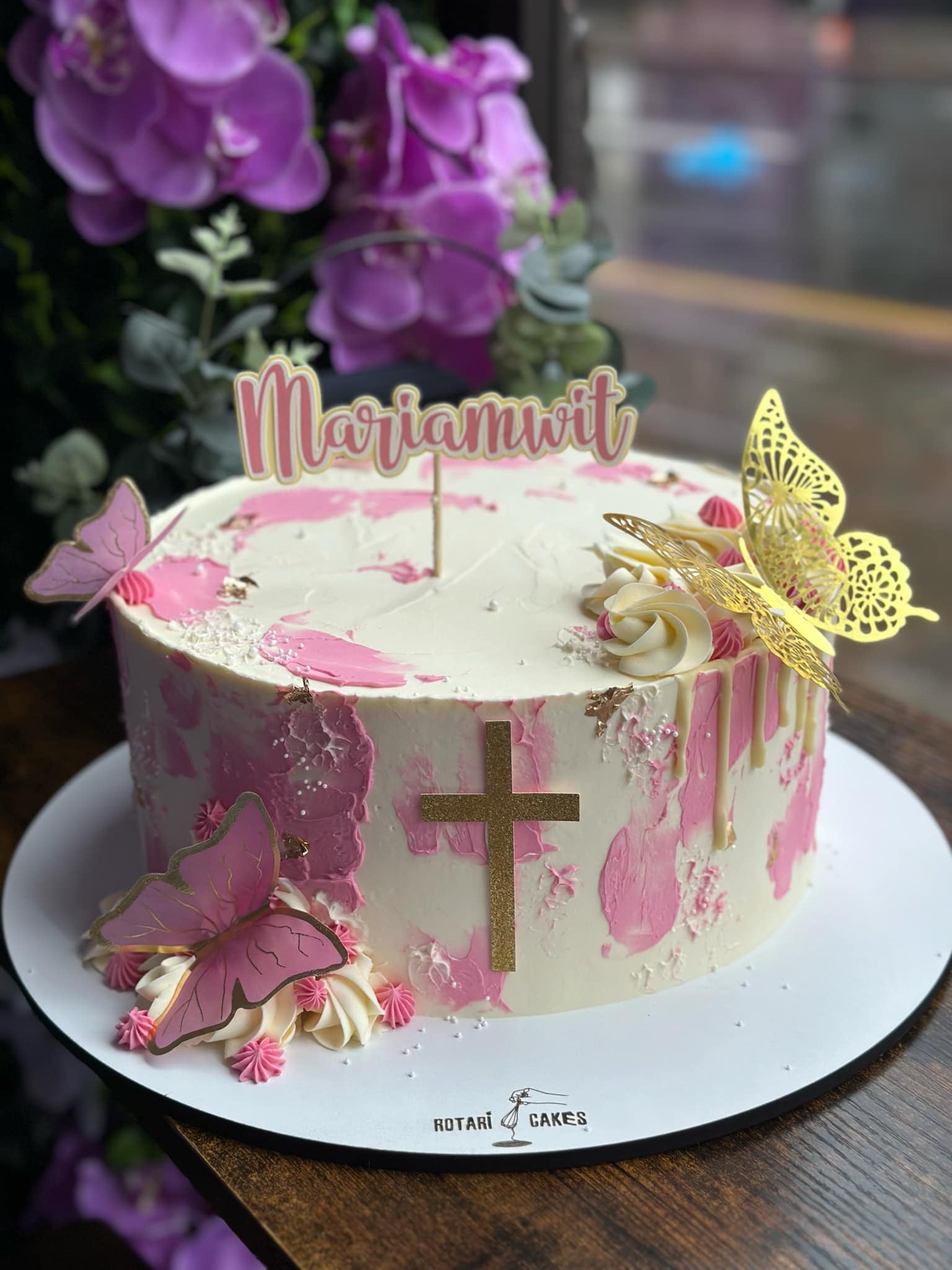 Christening cake for boys & girls – Rotari bakes