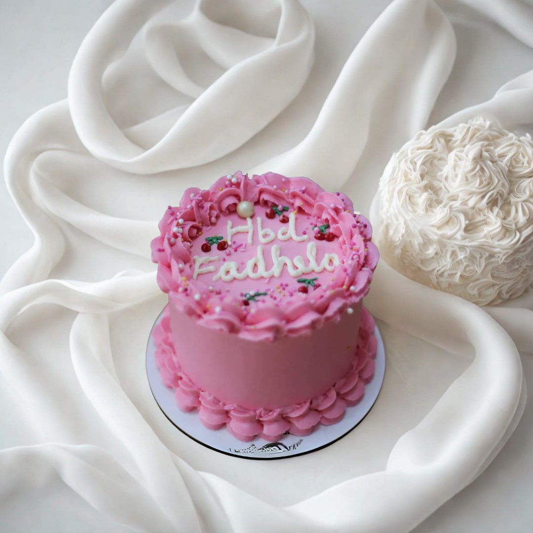Mini Pink Snickers Cake – Rotari bakes