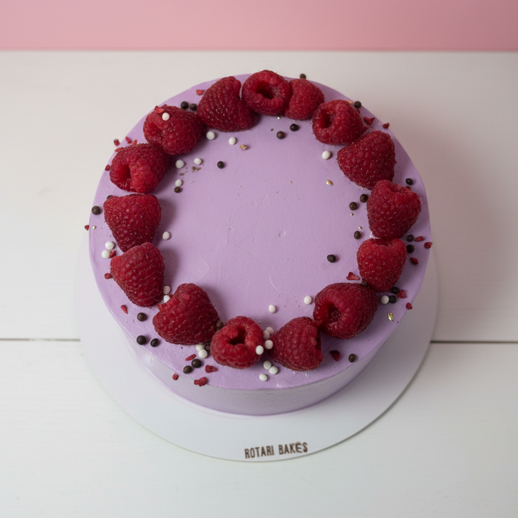 Bespoke Birthday Cakes & Desserts in Nottingham – Rotari bakes